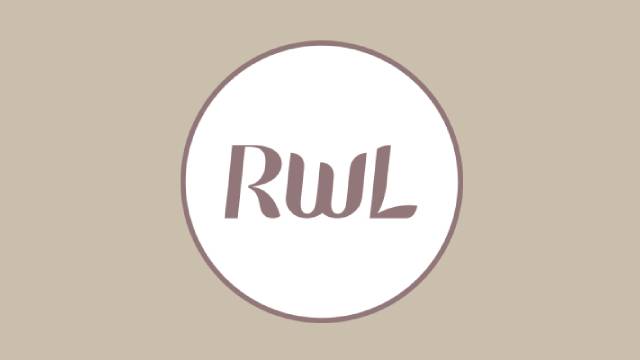 STRENGTHEN YOUR LOWER BODY USING BARRE